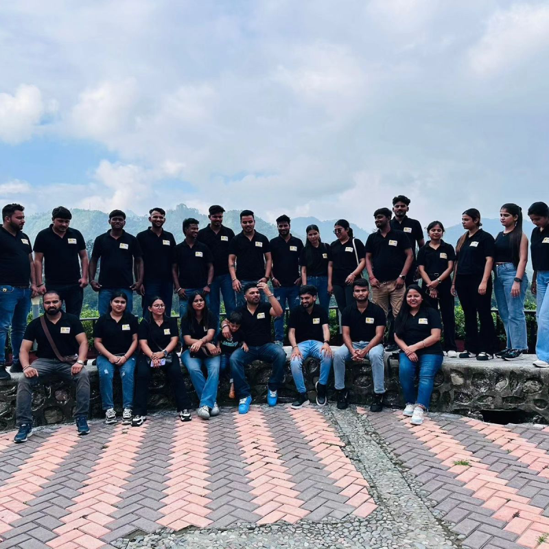 Reena Holidays - International Tour Booking